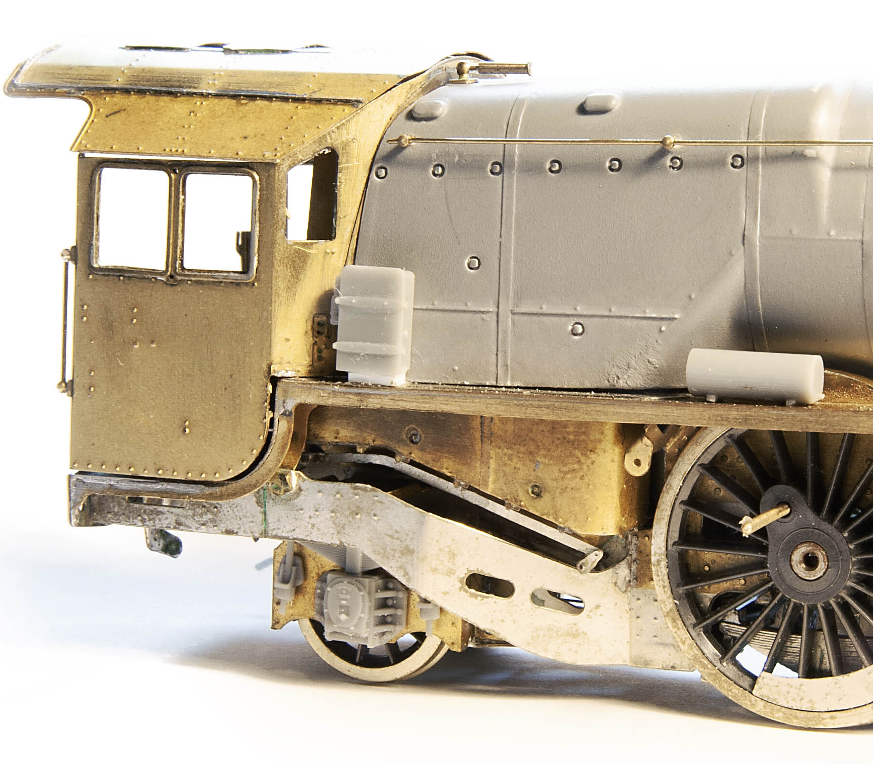 Coronation resin components